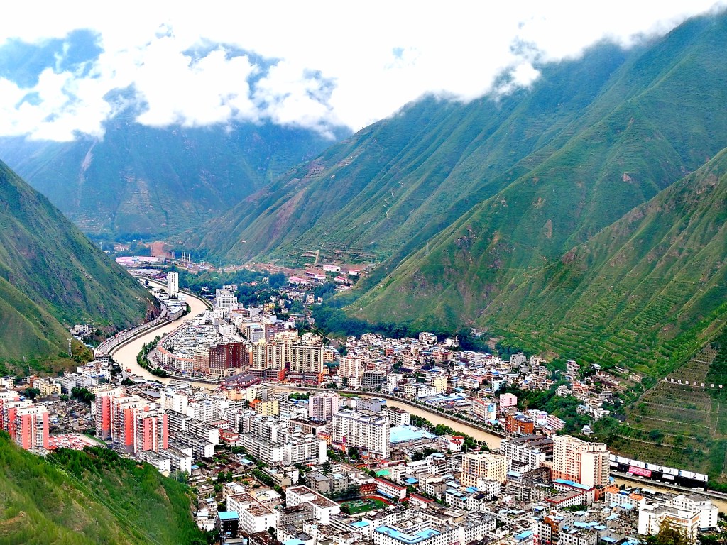 Plain Language Summary: Unveiling Human footprint in QinBa: A Close-up Look at Our Impact on ...